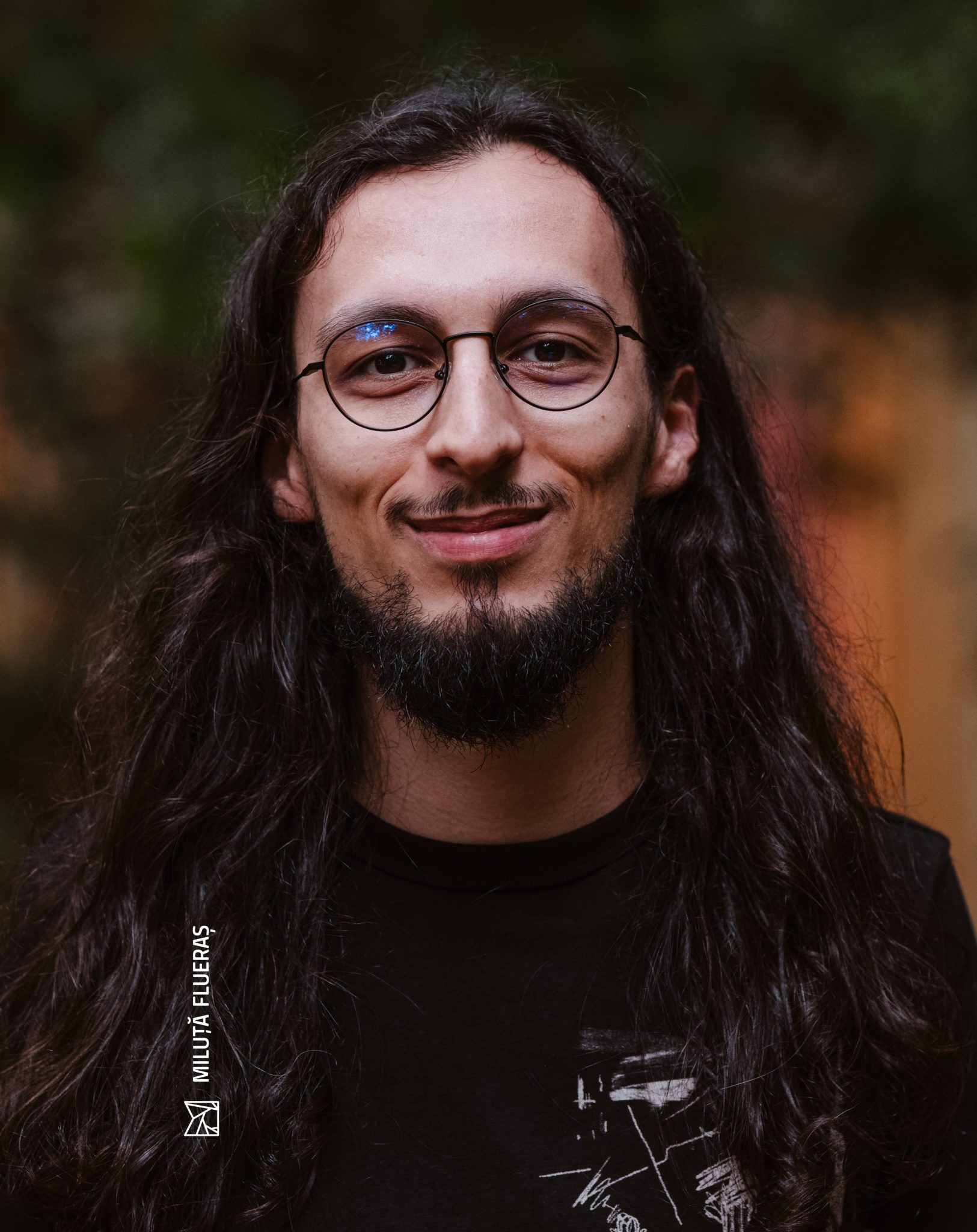 AWS - Hack to defend: exploiting public AWS resources - DefCamp 2025